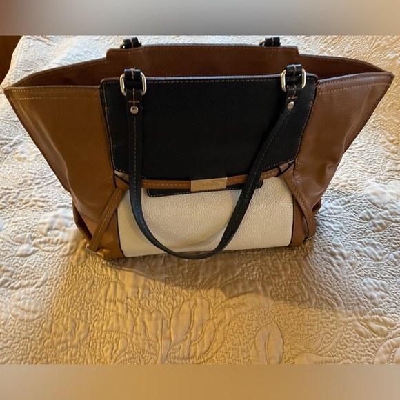Nine West | Bags | Nine West Shoulder Bag | Poshmark